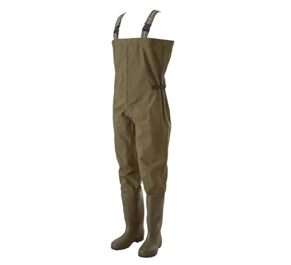Best carp fishing clothing - Improve Angling